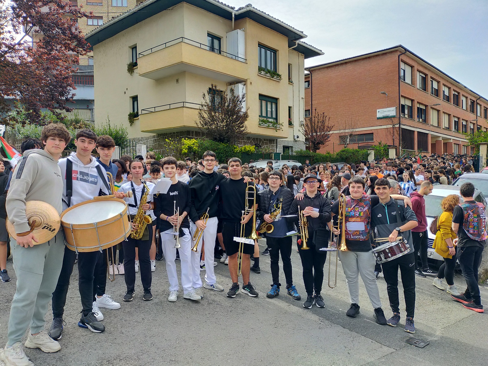 Txarangak ere euskararen alde! | IRRATIA